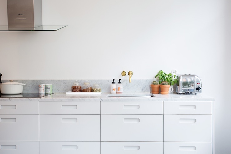 7 Unique Kitchen Cabinet Hardware Options