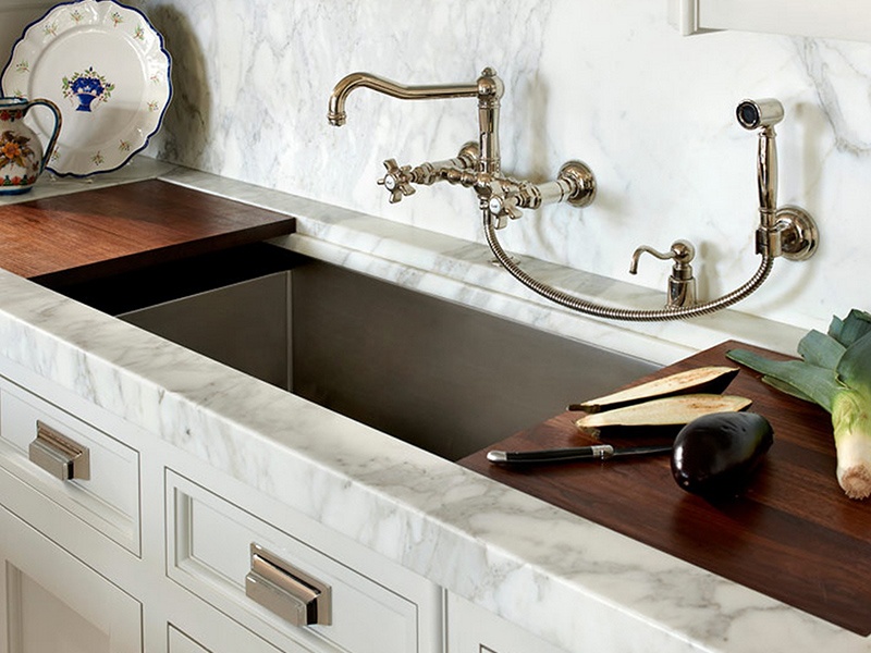 5 Styles of Kitchen Faucets to Try in Your Home Today